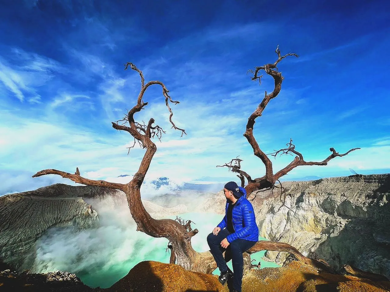 Kawah Ijen – Api Biru yang Memukau - Himawarichan